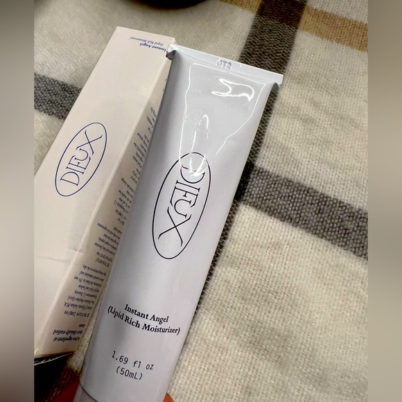 DIEUX | Skincare | Instant Angel 5ml Skin Restoring Moisturizer See All ...